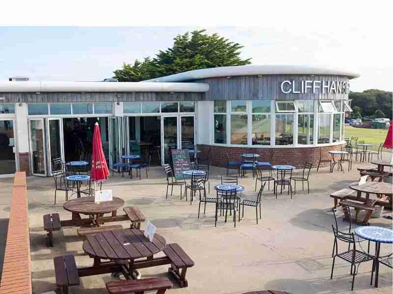 Pubs Restaurants and Takeways in Highcliffe Dorset